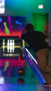 Bowling - Revel & Roll West